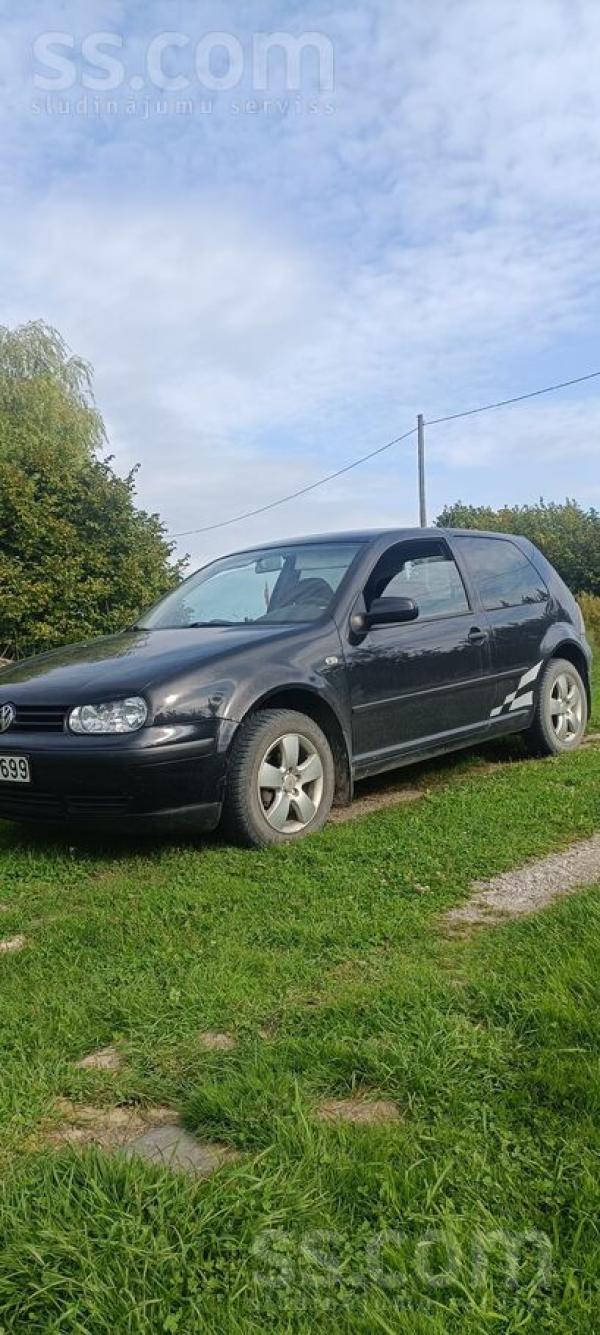 Melns Volkswagen Golf 2002 Daugavpils, ar dzinēja tilpumu 1.40 L un nobraukumu 215 tūkst. km par 1300 €, foto 1 vietnē AUTOMOTO.COM.LV