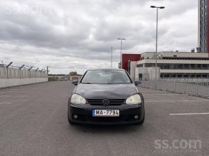 Черный Фольксваген Гольф 2004 в Рига, объемом двигателя 1.90 л и пробегом 358 тыс. км за 2700 €, фото 10 на AUTOMOTO.COM.LV