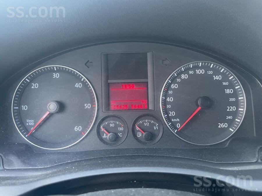 Melns Volkswagen Golf 2004 Rīga, ar dzinēja tilpumu 1.90 L un nobraukumu 356 tūkst. km par 1280 €, foto 6 vietnē AUTOMOTO.COM.LV