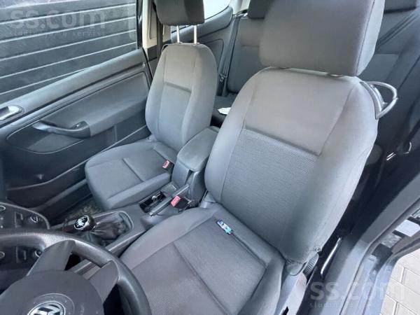 Melns Volkswagen Golf 2004 Rīga, ar dzinēja tilpumu 1.90 L un nobraukumu 356 tūkst. km par 1280 €, foto 8 vietnē AUTOMOTO.COM.LV
