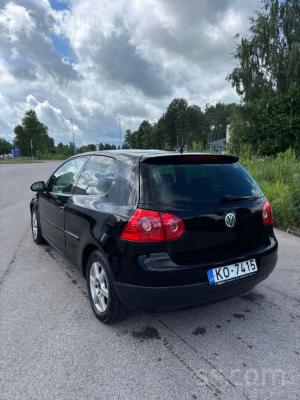 Black Volkswagen Golf 2005 in Aizkraukle, with an engine capacity of 1.90 L and mileage of 272 thousand km for 2000 €, photo 5 on AUTOMOTO.COM.LV