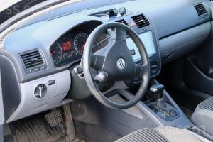 Black Volkswagen Golf 2006 in Riga, with an engine capacity of 1.60 L and mileage of 188 thousand km for 1500 €, photo 4 on AUTOMOTO.COM.LV