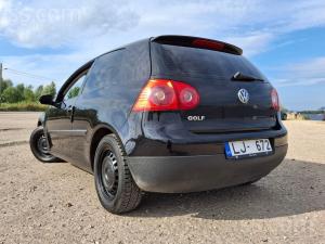 Black Volkswagen Golf 2006 in Riga, with an engine capacity of 1.60 L and mileage of 188 thousand km for 1500 €, photo 7 on AUTOMOTO.COM.LV