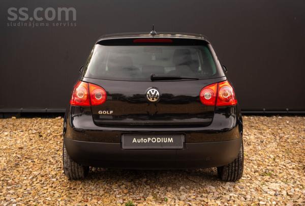 Black Volkswagen Golf 2007 in Riga, with an engine capacity of 1.90 L and mileage of 386 thousand km for 2350 €, photo 4 on AUTOMOTO.COM.LV