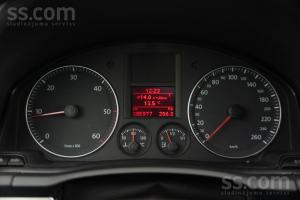 Melns Volkswagen Golf 2007 Rīga, ar dzinēja tilpumu 1.90 L un nobraukumu 386 tūkst. km par 2350 €, foto 10 vietnē AUTOMOTO.COM.LV