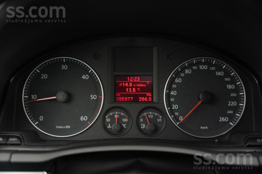 Melns Volkswagen Golf 2007 Rīga, ar dzinēja tilpumu 1.90 L un nobraukumu 386 tūkst. km par 2350 €, foto 10 vietnē AUTOMOTO.COM.LV
