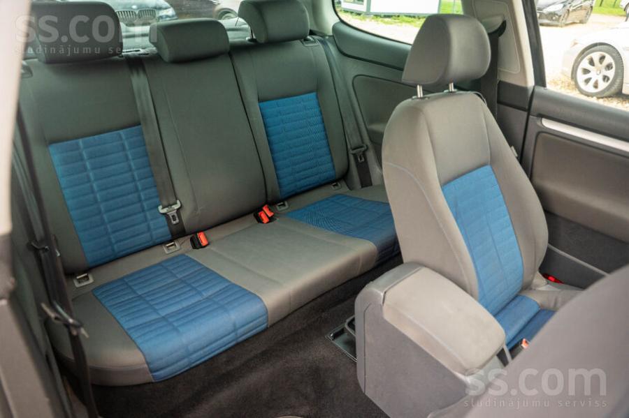 Melns Volkswagen Golf 2007 Rīga, ar dzinēja tilpumu 1.90 L un nobraukumu 386 tūkst. km par 2350 €, foto 20 vietnē AUTOMOTO.COM.LV