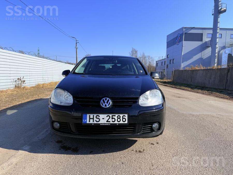 Melns Volkswagen Golf 2008 Rīga, ar dzinēja tilpumu 1.90 L un nobraukumu 276 tūkst. km par 745 €, foto 3 vietnē AUTOMOTO.COM.LV