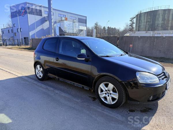 Melns Volkswagen Golf 2008 Rīga, ar dzinēja tilpumu 1.90 L un nobraukumu 276 tūkst. km par 745 €, foto 3 vietnē AUTOMOTO.COM.LV