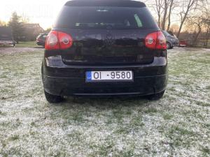 Black Volkswagen Golf 2009 in Rezekne, with an engine capacity of 1.90 L and mileage of 347 thousand km for 3250 €, photo 4 on AUTOMOTO.COM.LV