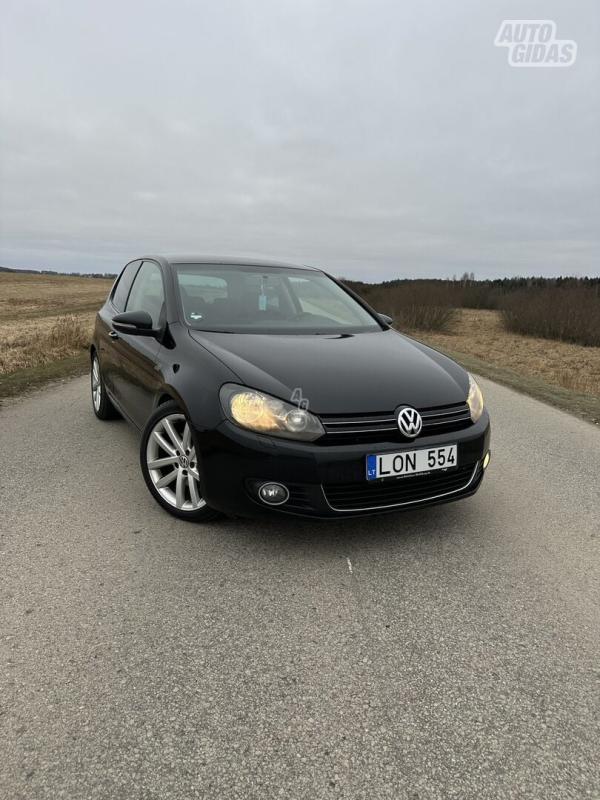 Melns Volkswagen Golf 2009 Viļņa, ar dzinēja tilpumu 1.40 L un nobraukumu 284 tūkst. km par 4500 €, foto 1 vietnē AUTOMOTO.COM.LV