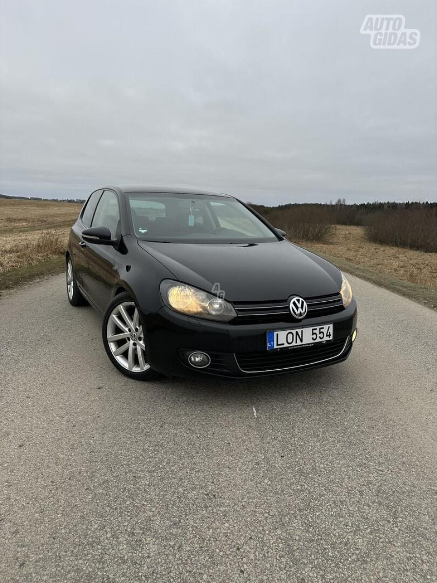 Melns Volkswagen Golf 2009 Viļņa, ar dzinēja tilpumu 1.40 L un nobraukumu 284 tūkst. km par 4500 €, foto 1 vietnē AUTOMOTO.COM.LV