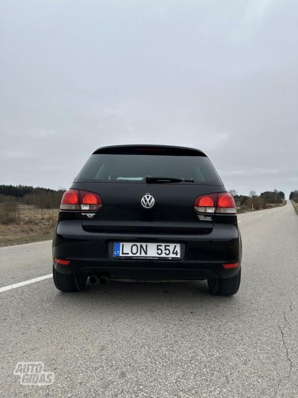 Melns Volkswagen Golf 2009 Viļņa, ar dzinēja tilpumu 1.40 L un nobraukumu 284 tūkst. km par 4500 €, foto 5 vietnē AUTOMOTO.COM.LV