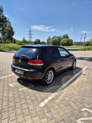 Black Volkswagen Golf 2010 in Kaunas, with an engine capacity of 1.39 L and mileage of 240 thousand km for 3500 €, photo 5 on AUTOMOTO.COM.LV