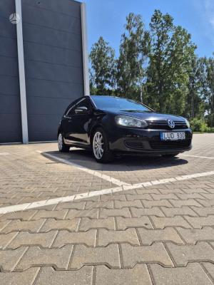 Black Volkswagen Golf 2010 in Kaunas, with an engine capacity of 1.39 L and mileage of 240 thousand km for 3500 €, photo 6 on AUTOMOTO.COM.LV