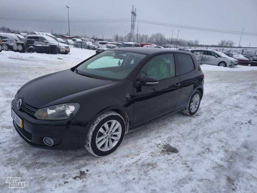 Melns Volkswagen Golf 2011 Marijampole, ar dzinēja tilpumu 1.40 L un nobraukumu 120 tūkst. km par 3900 €, foto 3 vietnē AUTOMOTO.COM.LV