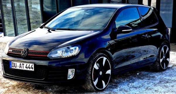 Melns Volkswagen Golf 2012 Kretinga, ar dzinēja tilpumu 2.00 L un nobraukumu 147 tūkst. km par 7250 €, foto 4 vietnē AUTOMOTO.COM.LV