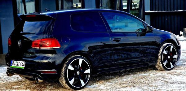Melns Volkswagen Golf 2012 Kretinga, ar dzinēja tilpumu 2.00 L un nobraukumu 147 tūkst. km par 7250 €, foto 9 vietnē AUTOMOTO.COM.LV