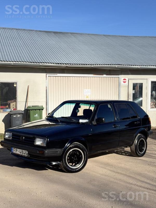 Melns Volkswagen Golf 1985 Balvi, ar dzinēja tilpumu 1.60 L un nobraukumu 441 tūkst. km par 1900 €, foto 2 vietnē AUTOMOTO.COM.LV