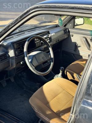 Melns Volkswagen Golf 1985 Balvi, ar dzinēja tilpumu 1.60 L un nobraukumu 441 tūkst. km par 1900 €, foto 7 vietnē AUTOMOTO.COM.LV