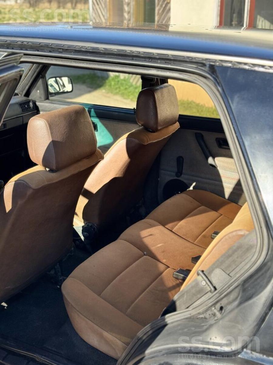Melns Volkswagen Golf 1985 Balvi, ar dzinēja tilpumu 1.60 L un nobraukumu 441 tūkst. km par 1900 €, foto 9 vietnē AUTOMOTO.COM.LV