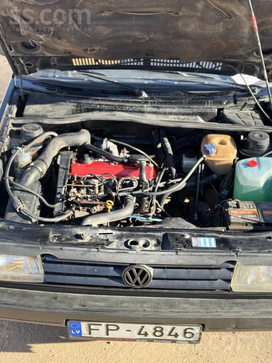 Melns Volkswagen Golf 1985 Balvi, ar dzinēja tilpumu 1.60 L un nobraukumu 441 tūkst. km par 1900 €, foto 14 vietnē AUTOMOTO.COM.LV
