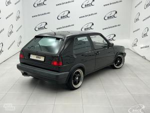 Melns Volkswagen Golf 1986 Avižieniai, ar dzinēja tilpumu 2.00 L un nobraukumu 227 tūkst. km par 8000 €, foto 2 vietnē AUTOMOTO.COM.LV