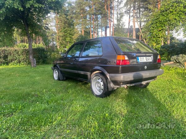 Black Volkswagen Golf 1989 in Tallinn, with an engine capacity of 1.60 L and mileage of 126 thousand km for 3000 €, photo 5 on AUTOMOTO.COM.LV