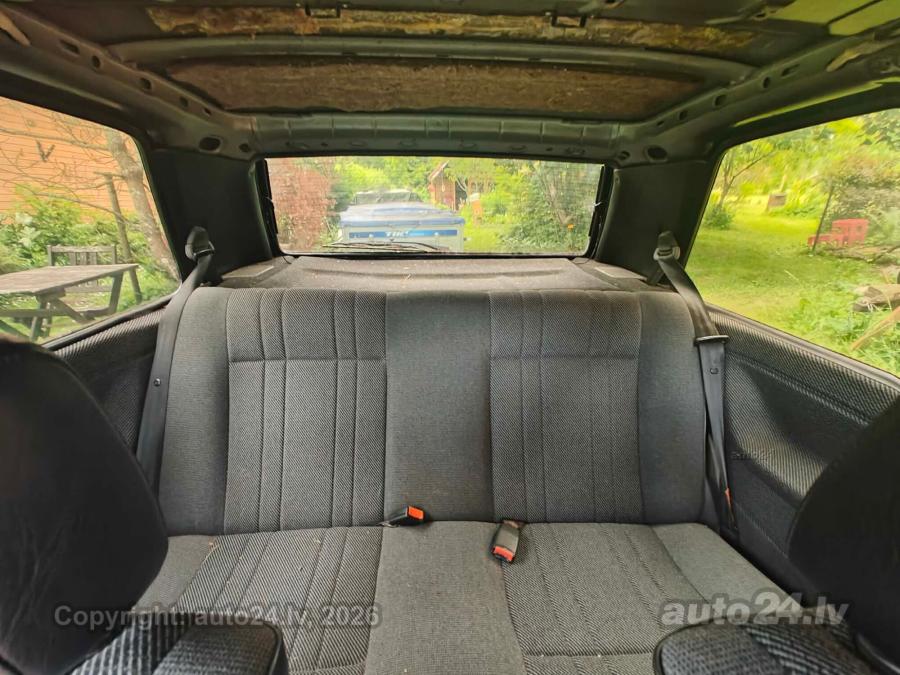 Melns Volkswagen Golf 1990 Tallina, ar dzinēja tilpumu 1.60 L un nobraukumu 340 tūkst. km par 1000 €, foto 7 vietnē AUTOMOTO.COM.LV
