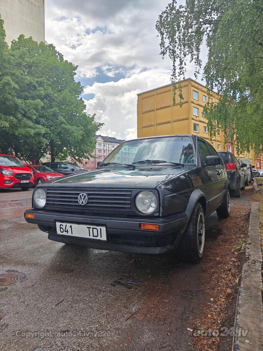 Melns Volkswagen Golf 1990 Tallina, ar dzinēja tilpumu 1.60 L un nobraukumu 340 tūkst. km par 1000 €, foto 9 vietnē AUTOMOTO.COM.LV