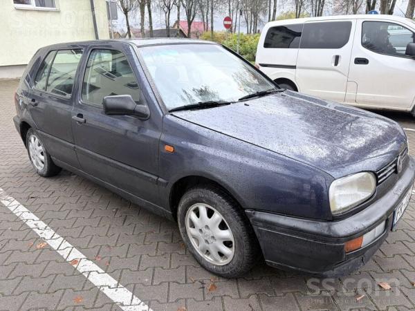 Black Volkswagen Golf 1993 in Kraslava, with an engine capacity of 1.60 L and mileage of 182 thousand km for 720 €, photo 3 on AUTOMOTO.COM.LV