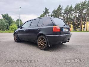 Melns Volkswagen Golf 1993 Tallina, ar dzinēja tilpumu 1.80 L un nobraukumu 290 tūkst. km par 600 €, foto 8 vietnē AUTOMOTO.COM.LV