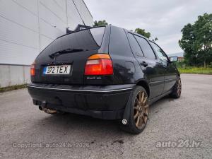 Melns Volkswagen Golf 1993 Tallina, ar dzinēja tilpumu 1.80 L un nobraukumu 290 tūkst. km par 600 €, foto 10 vietnē AUTOMOTO.COM.LV