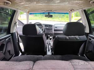 Melns Volkswagen Golf 1993 Tallina, ar dzinēja tilpumu 1.80 L un nobraukumu 290 tūkst. km par 600 €, foto 16 vietnē AUTOMOTO.COM.LV