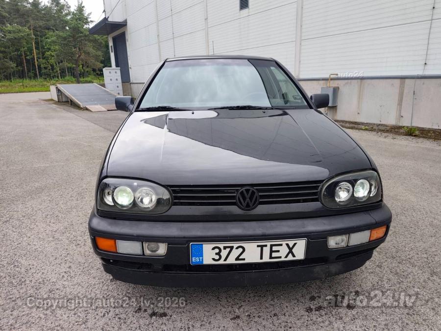 Melns Volkswagen Golf 1993 Tallina, ar dzinēja tilpumu 1.80 L un nobraukumu 290 tūkst. km par 600 €, foto 17 vietnē AUTOMOTO.COM.LV