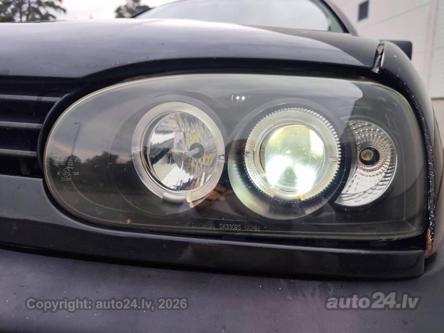 Melns Volkswagen Golf 1993 Tallina, ar dzinēja tilpumu 1.80 L un nobraukumu 290 tūkst. km par 600 €, foto 18 vietnē AUTOMOTO.COM.LV