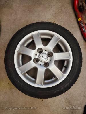 Melns Volkswagen Golf 1993 Tallina, ar dzinēja tilpumu 1.80 L un nobraukumu 290 tūkst. km par 600 €, foto 24 vietnē AUTOMOTO.COM.LV