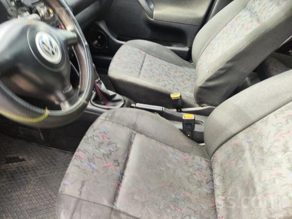 Volkswagen Golf 1995 Daugavpils vietnÄ Melns Volkswagen Golf 1995 Daugavpils, ar dzinÄja tilpumu 1.90 L un nobraukumu 120 tÅ«kst. km par 700 ā¬, foto 8 vietnÄ AUTOMOTO.COM.LV