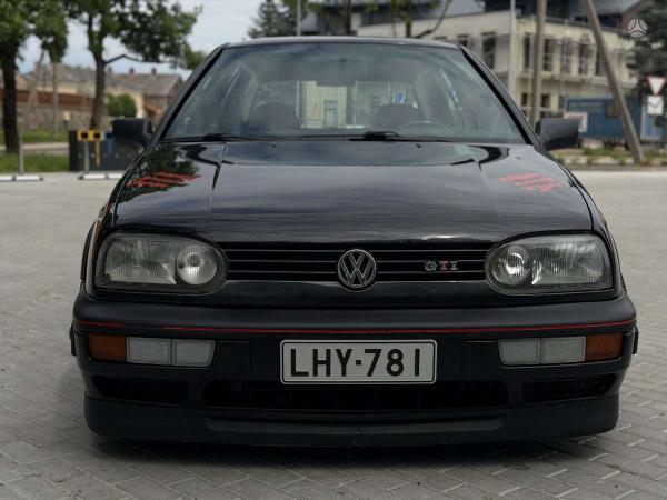 Black Volkswagen Golf 1996 in Rokiskis, with an engine capacity of 2.00 L and mileage of 320 thousand km for 2650 €, photo 9 on AUTOMOTO.COM.LV