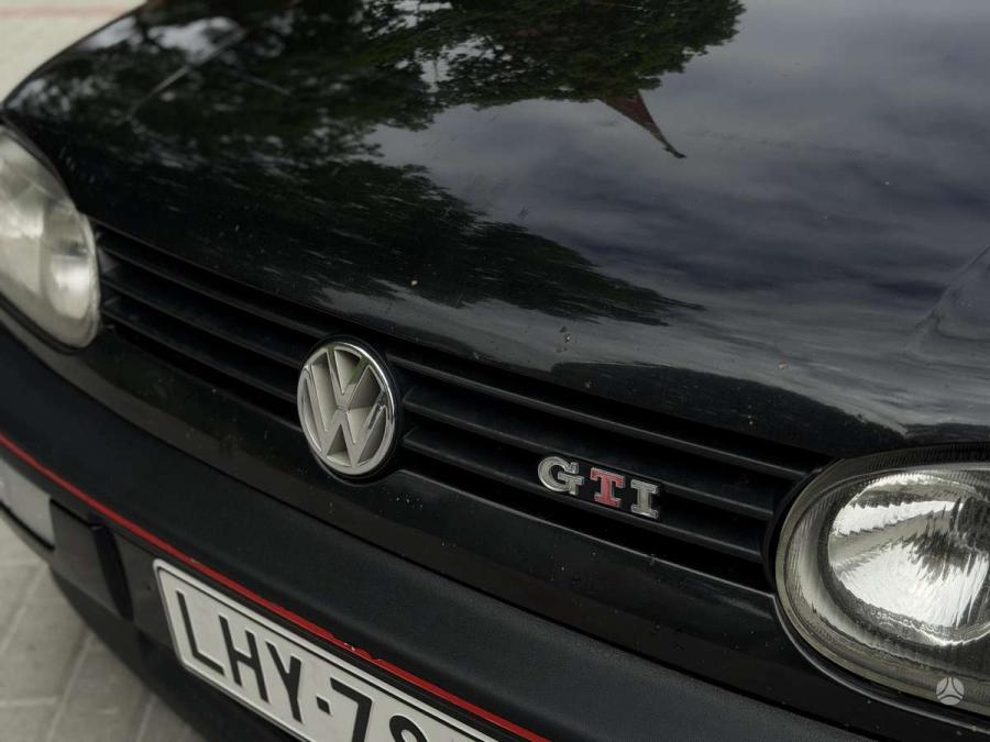 Black Volkswagen Golf 1996 in Rokiskis, with an engine capacity of 2.00 L and mileage of 320 thousand km for 2650 €, photo 13 on AUTOMOTO.COM.LV