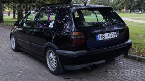 Черный Фольксваген Гольф 1996 в Валмиера, объемом двигателя 1.60 л и пробегом 320 тыс. км за 1100 €, фото 5 на AUTOMOTO.COM.LV