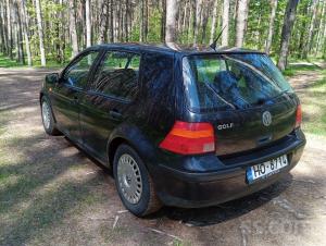 Melns Volkswagen Golf 1998 Daugavpils, ar dzinēja tilpumu 1.40 L un nobraukumu 234 tūkst. km par 2650 €, foto 4 vietnē AUTOMOTO.COM.LV