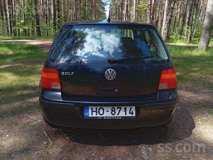 Melns Volkswagen Golf 1998 Daugavpils, ar dzinēja tilpumu 1.40 L un nobraukumu 234 tūkst. km par 2650 €, foto 5 vietnē AUTOMOTO.COM.LV