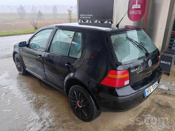 Melns Volkswagen Golf 1998 Ogre, ar dzinēja tilpumu 1.60 L un nobraukumu 320 tūkst. km par 550 €, foto 6 vietnē AUTOMOTO.COM.LV
