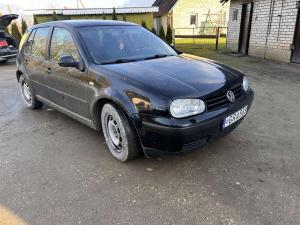 Melns Volkswagen Golf 1998 Anykščiai, ar dzinēja tilpumu 1.60 L un nobraukumu 325 tūkst. km par 650 €, foto 3 vietnē AUTOMOTO.COM.LV