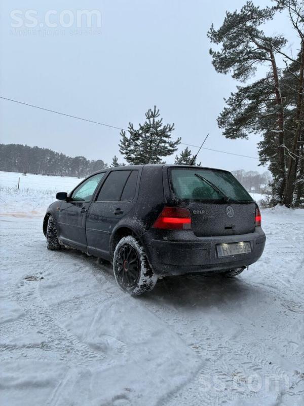 Черный Фольксваген Гольф 1998 в Рига, объемом двигателя 1.60 л и пробегом 333 тыс. км за 990 €, фото 8 на AUTOMOTO.COM.LV