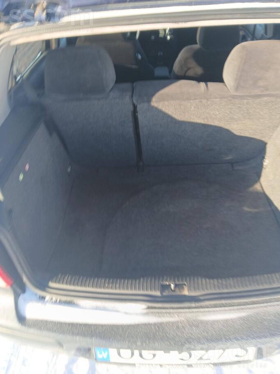 Melns Volkswagen Golf 1998 Talsi, ar dzinēja tilpumu 1.40 L un nobraukumu 350 tūkst. km par 1190 €, foto 4 vietnē AUTOMOTO.COM.LV