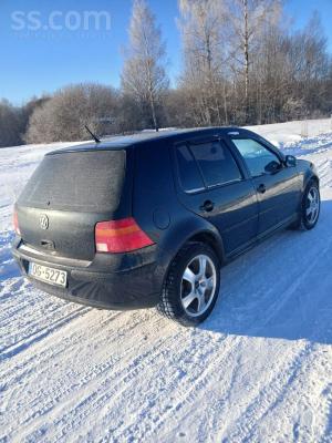 Melns Volkswagen Golf 1998 Talsi, ar dzinēja tilpumu 1.40 L un nobraukumu 350 tūkst. km par 1190 €, foto 8 vietnē AUTOMOTO.COM.LV