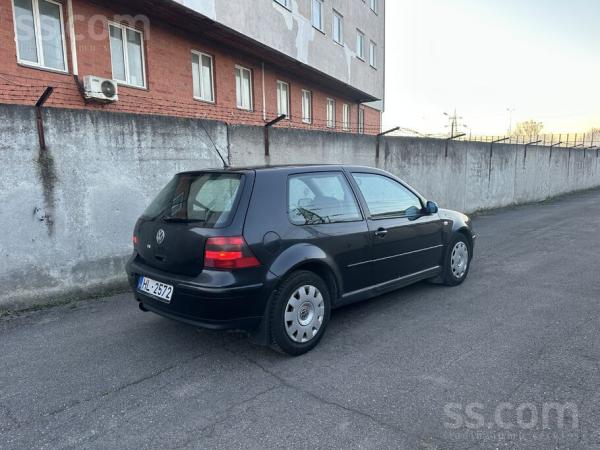 Melns Volkswagen Golf 1998 Rīga, ar dzinēja tilpumu 1.90 L un nobraukumu 349 tūkst. km par 1100 €, foto 4 vietnē AUTOMOTO.COM.LV