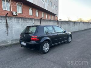Черный Фольксваген Гольф 1998 в Рига, объемом двигателя 1.90 л и пробегом 349 тыс. км за 1100 €, фото 5 на AUTOMOTO.COM.LV
